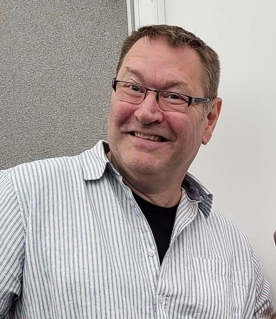 Electro Wave Show with Stuart Calder - Wythenshawe FM