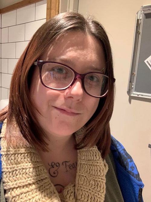 Laura Gibbs - Castledown FM