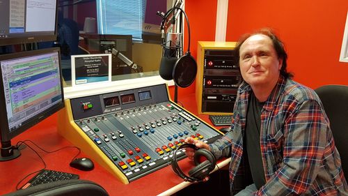 Solid Gold - with Martin Kinch - Stoke Mandeville Hospital Radio