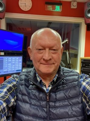 The Dez Kay Show - Stoke Mandeville Hospital Radio